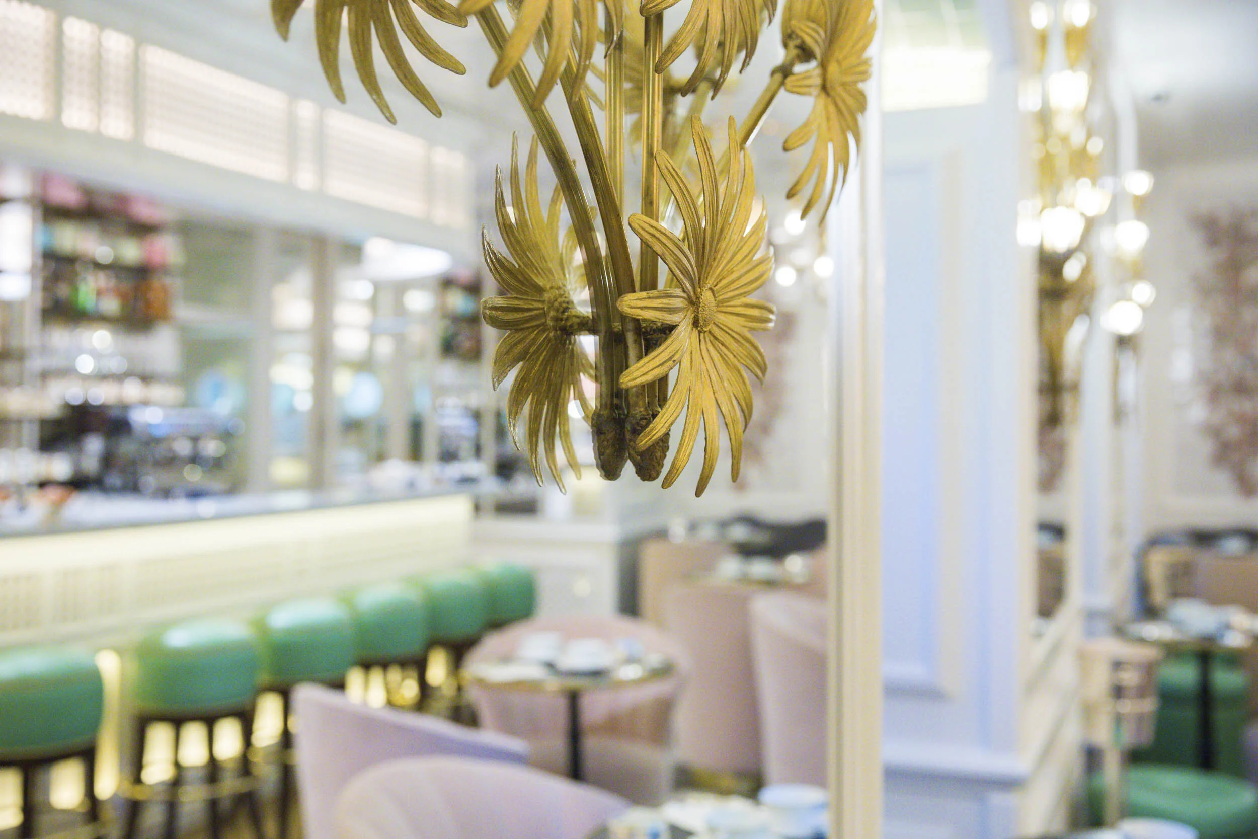 Ladurée EN — Vector Mais