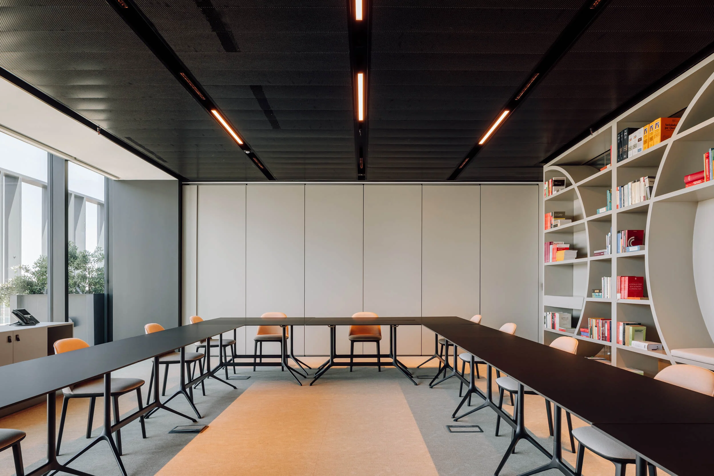 PLMJ Porto — Vector Mais