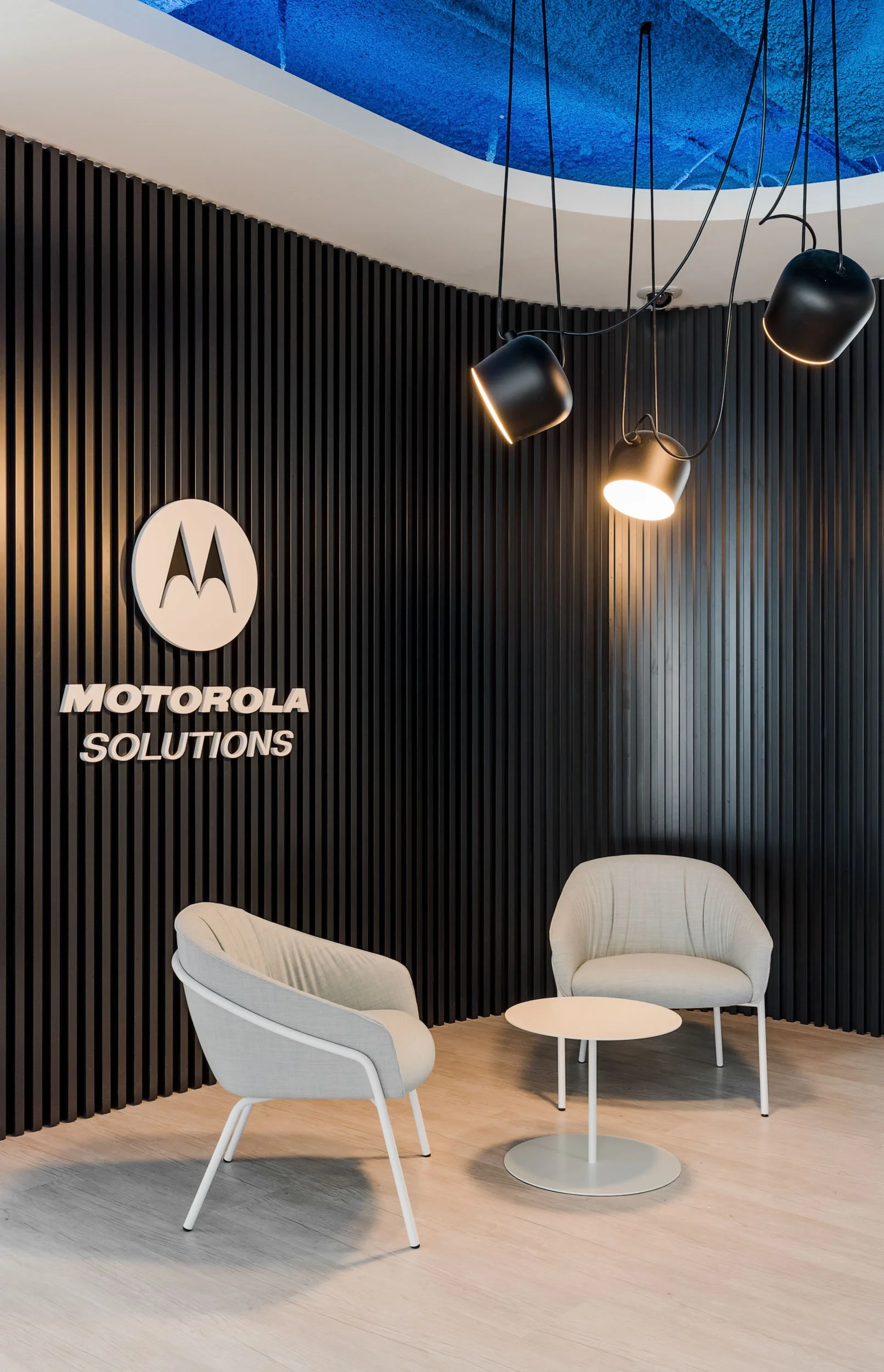 Motorola Solutions — Vector Mais
