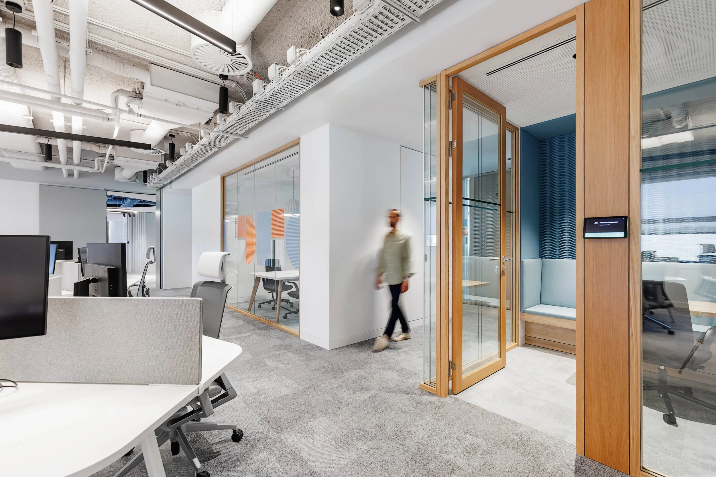 CBRE — Vector Mais