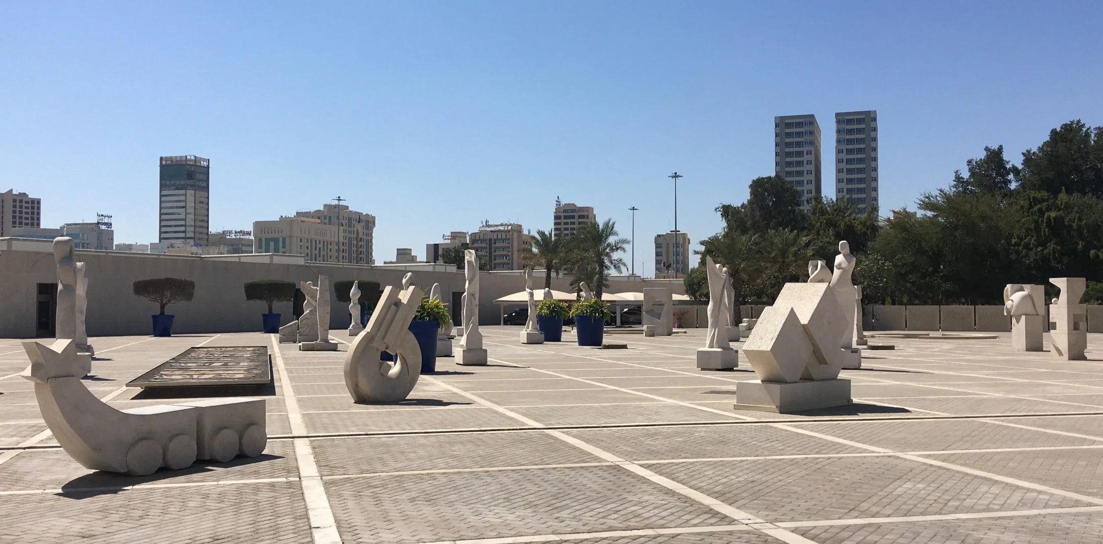 Bahrain's National Museum (with kids) — Julia Inserro, children's book ...