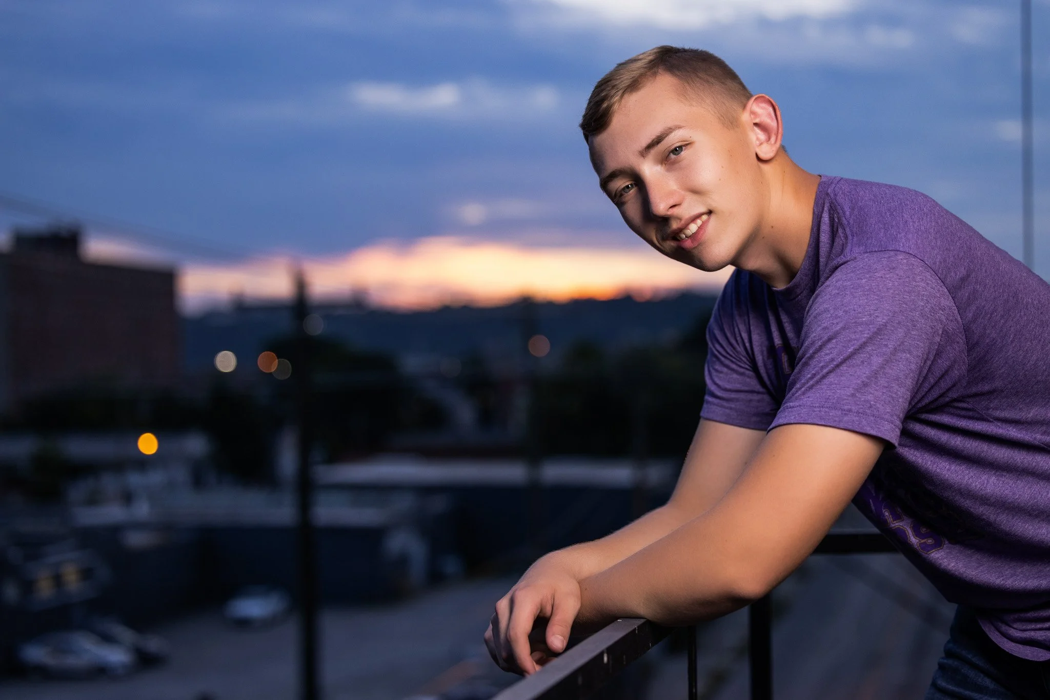 5 Essential Poses for High School Senior Guys in 2024 at Tracie Jean ...