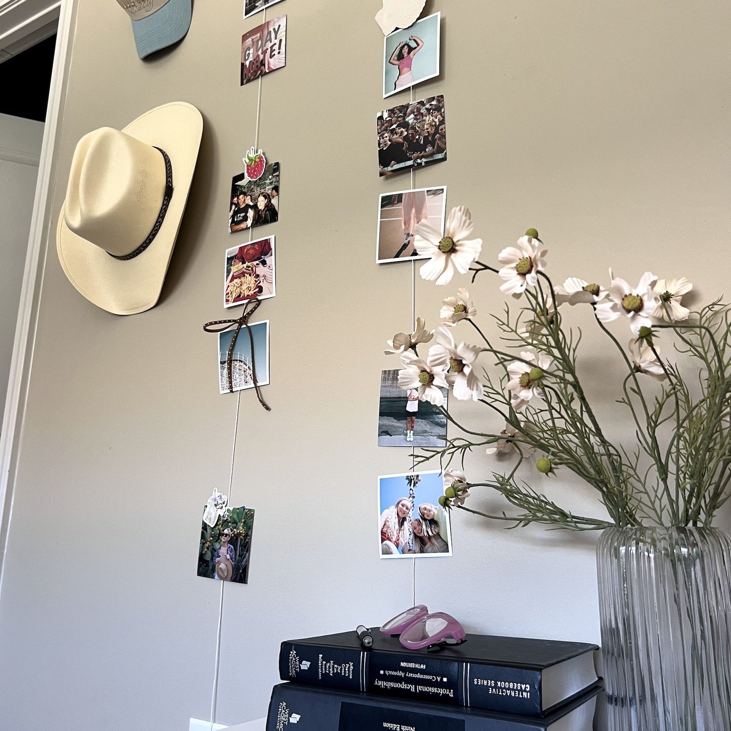 4 Dorm Friendly Ways to Display Your Photos — Persnickety Box