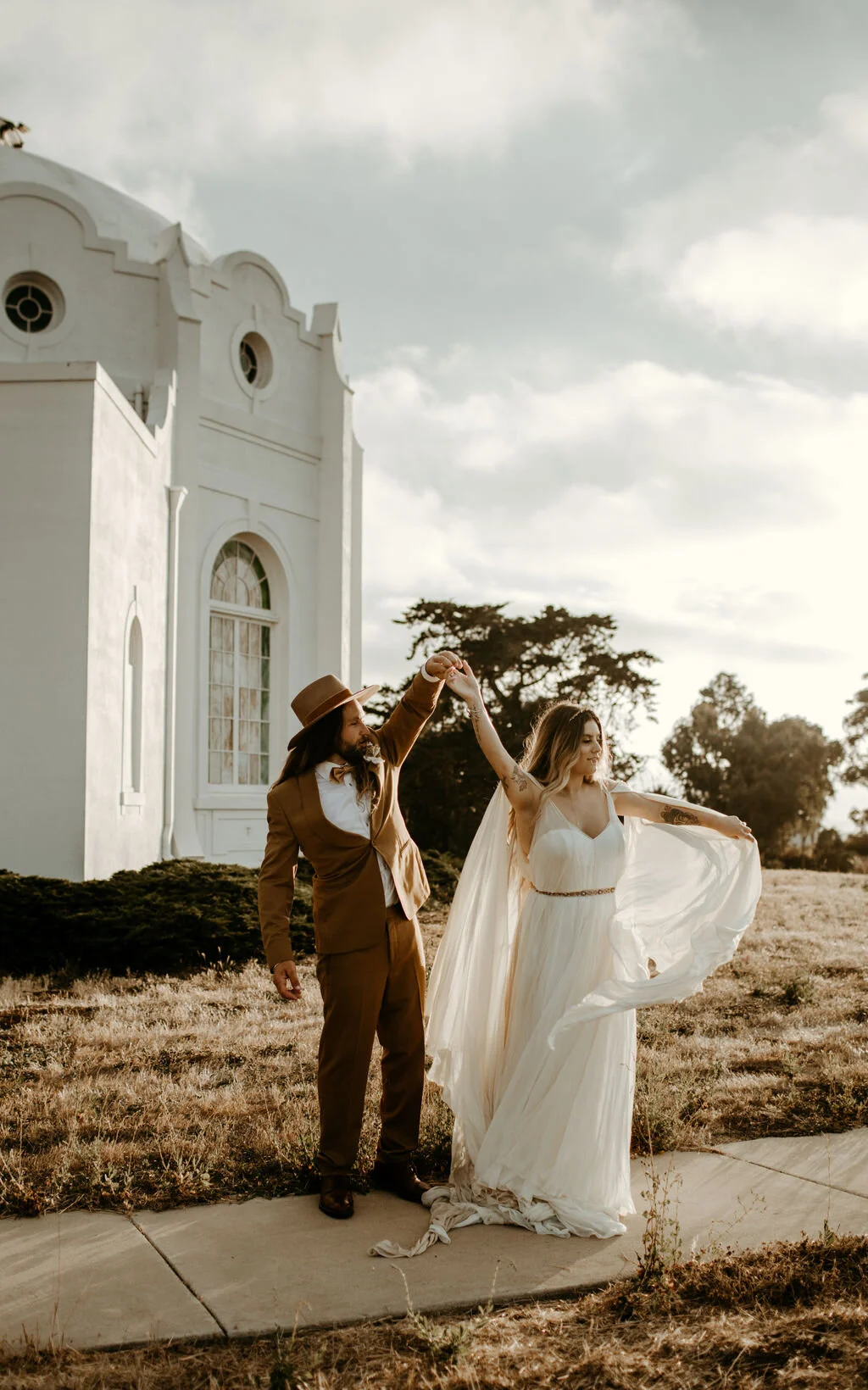 Bryce + Cole’s Vaughn bohemian Wedding in oceanside, California — Daci ...