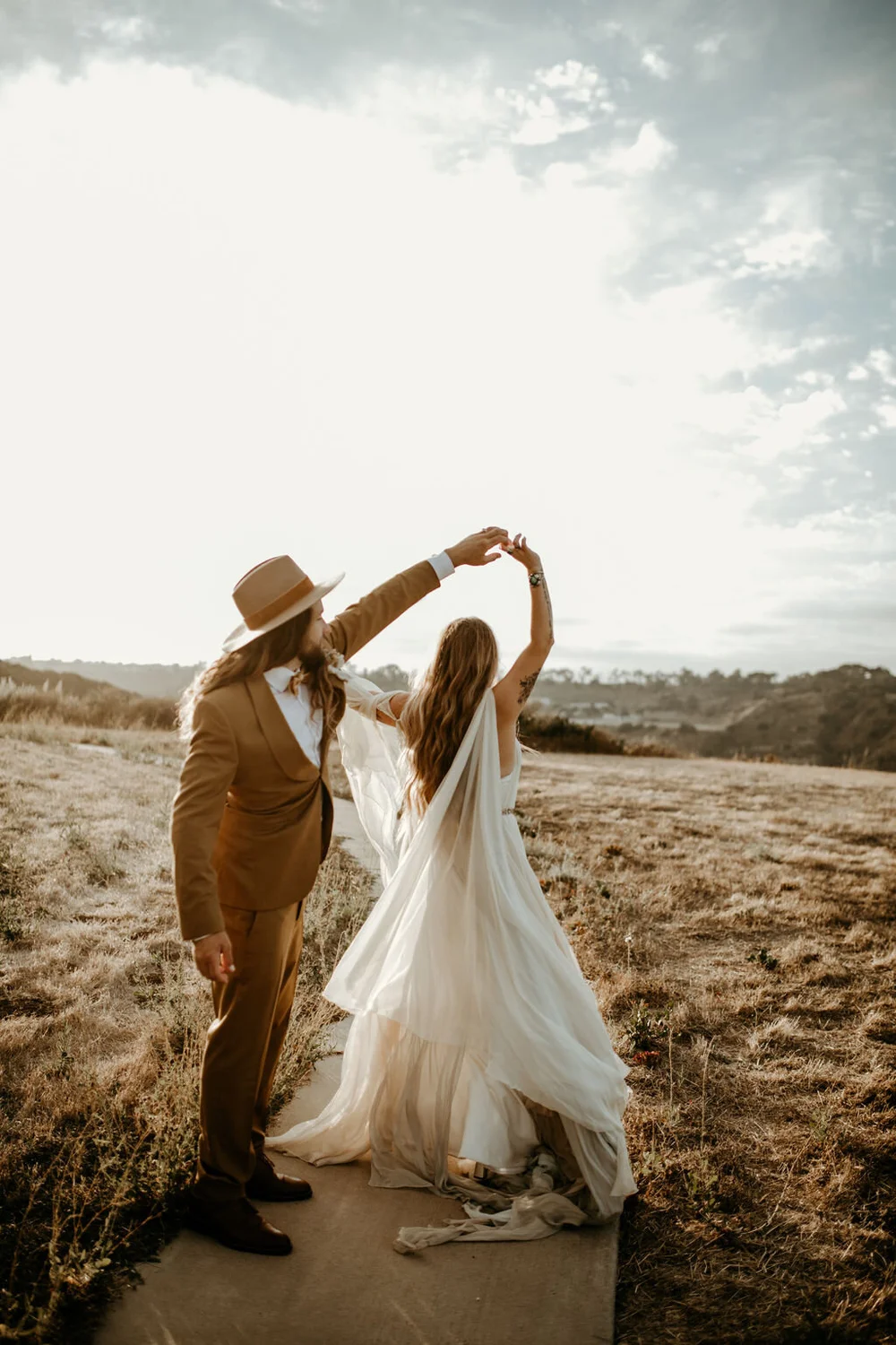 Bryce + Cole’s Vaughn bohemian Wedding in oceanside, California — Daci ...