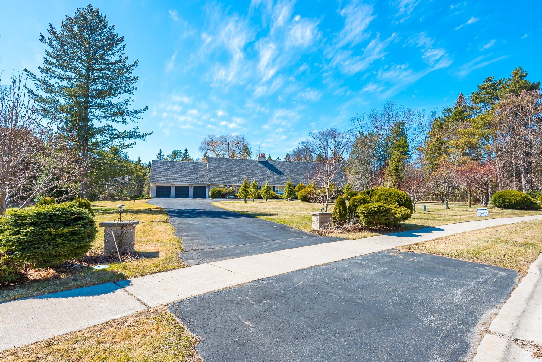 36 High Point Road — Eileen Lasswell, Broker