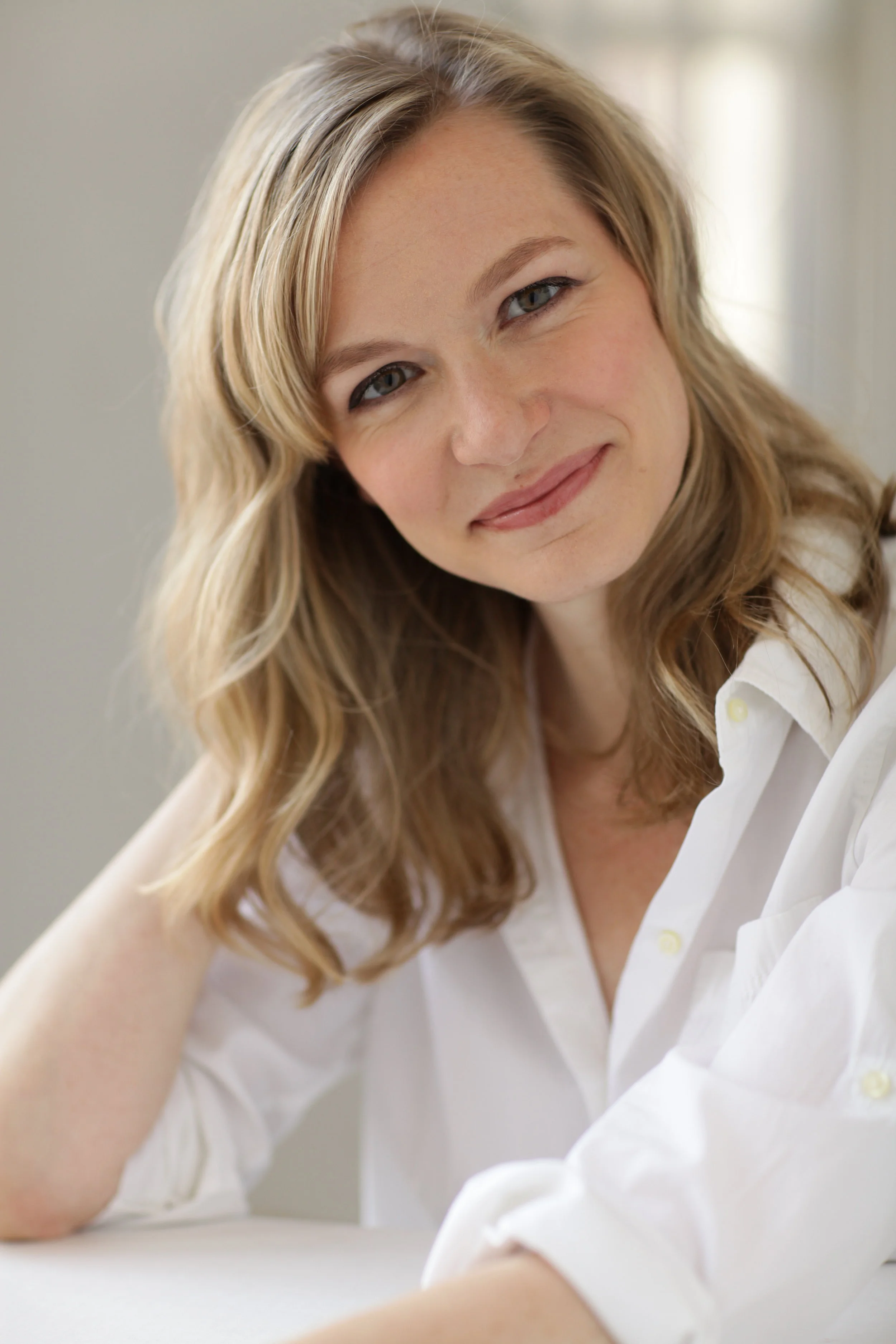 Headshots — Caroline Hewitt