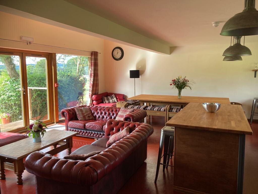 Hay Hostel - Outdoors@Hay Outdoors@Hay - Canoeing, Camping & Accommodation