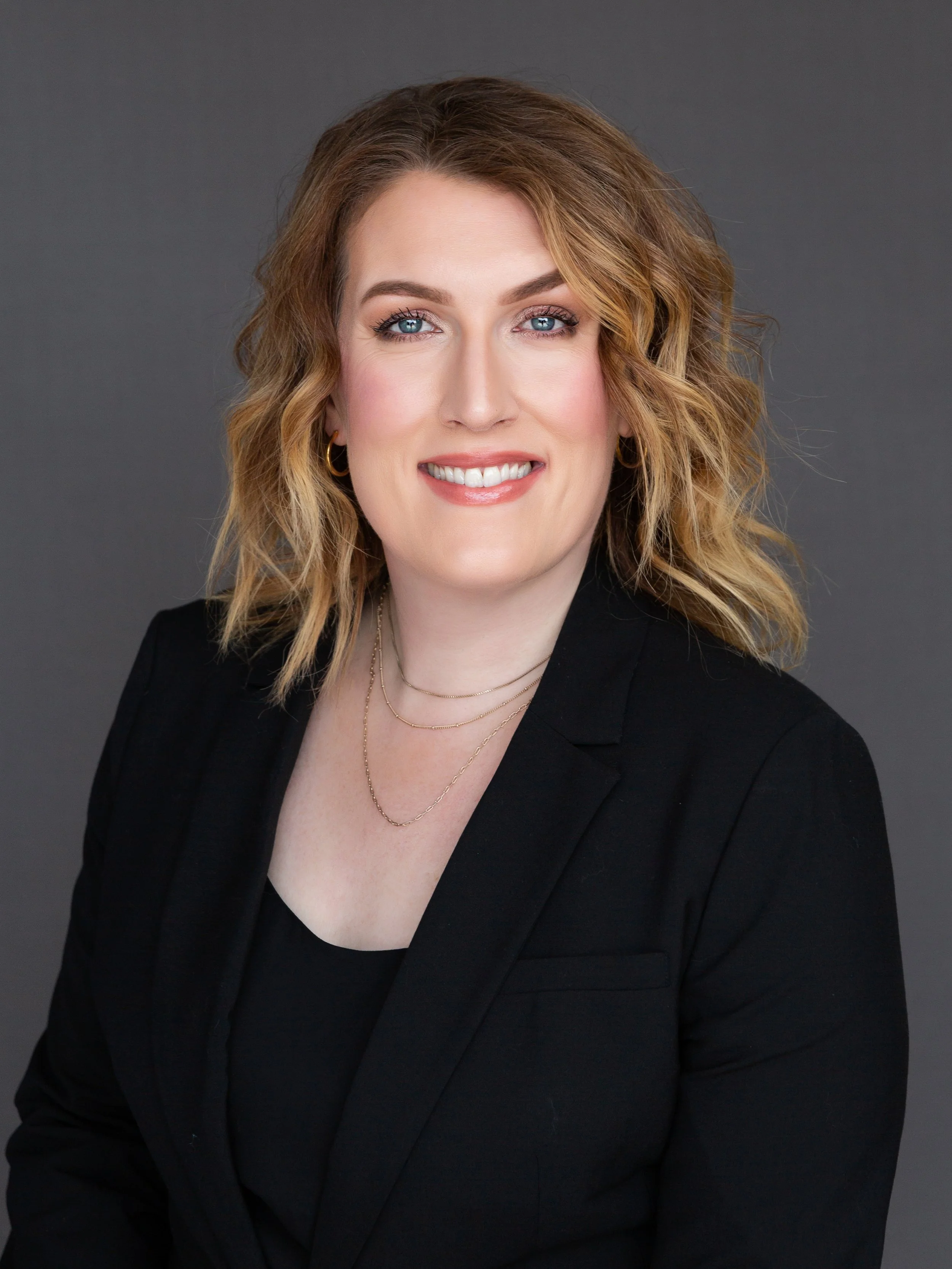 About Us — The Annie Cash Team