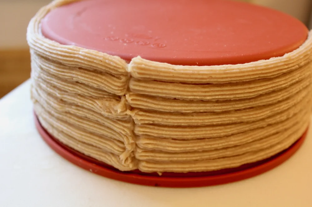 Ariela's Churro Pie Shell Piping Method — Real Baking with Rose