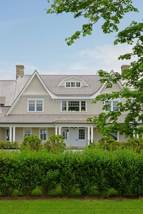 Stately Waterfront Home with Sweeping Curves and a Classic Design ...