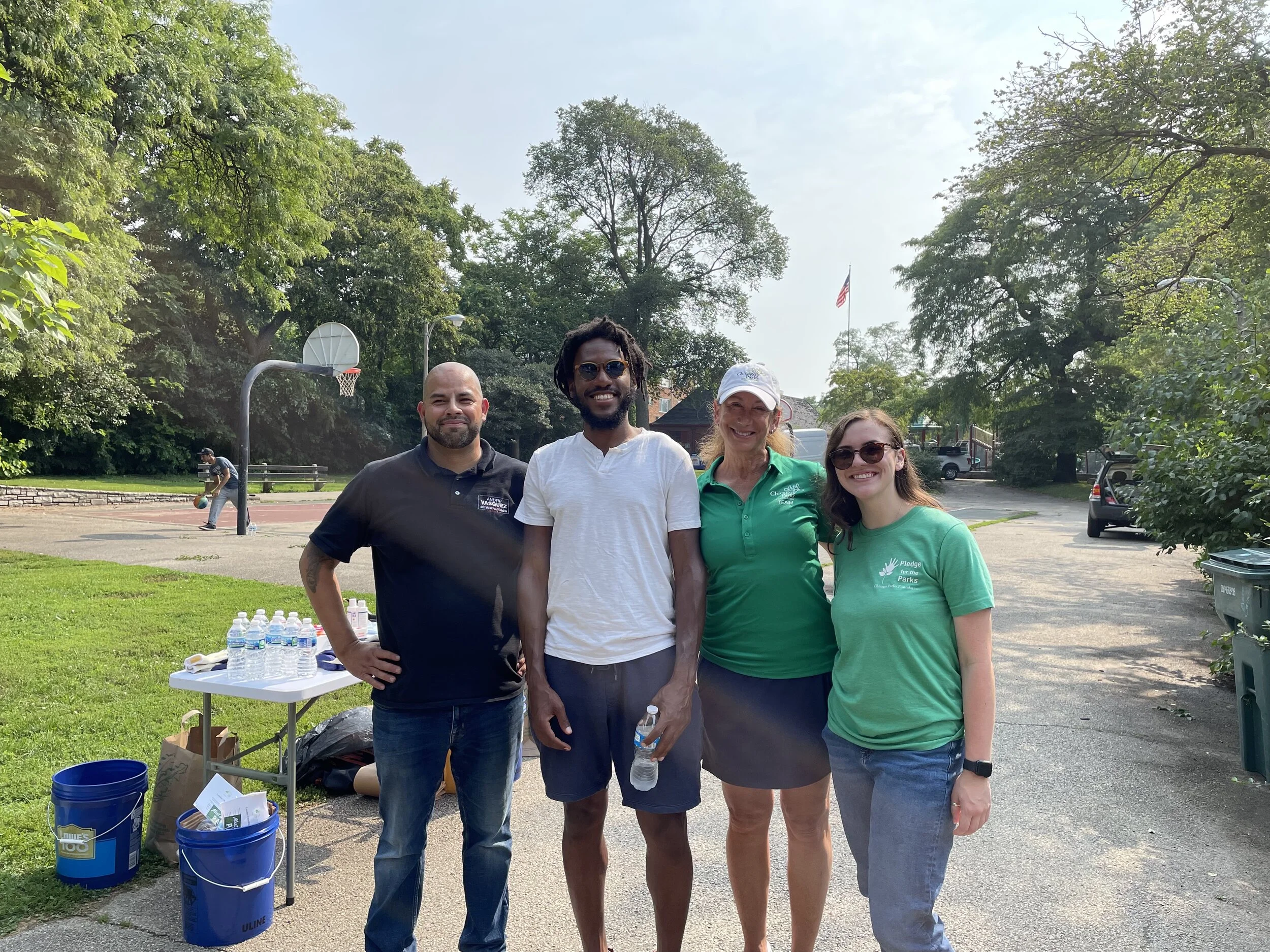 Look Who’s Pitching In: 40th Ward! — Chicago Parks Foundation