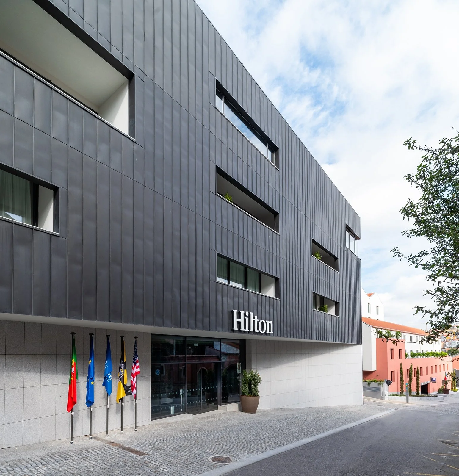 LARFORMA — Hilton Porto Gaia