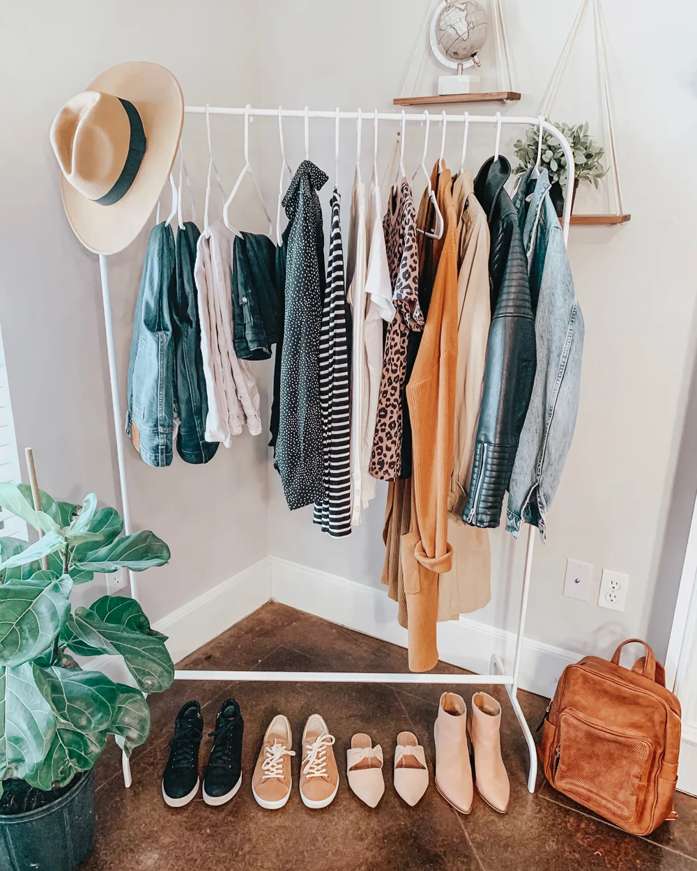 Neutral and Classic Capsule Wardrobe: 20 Essential Pieces — Mirror and ...