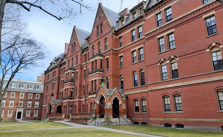How to Get into Harvard: Requirements, Tips, and Strategies — Edvanced ...