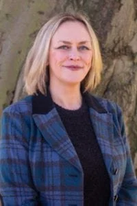 Your tutor: Dr Sue Jennings PhD — Neuro-Dramatic-Play Ltd