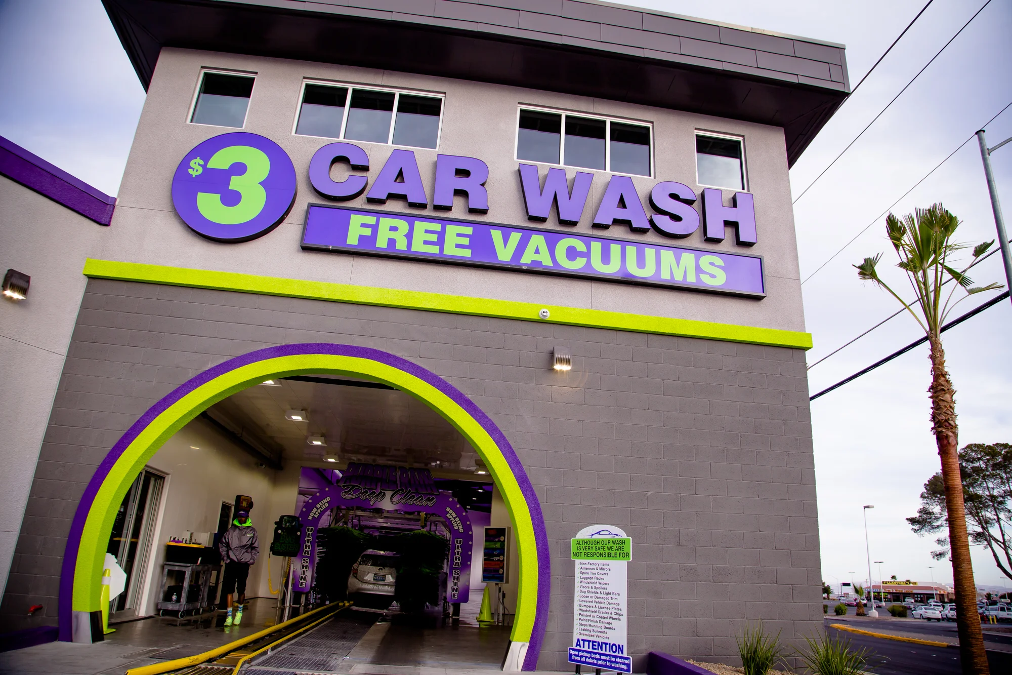 ULTRA CLEAN EXPRESS CAR WASH