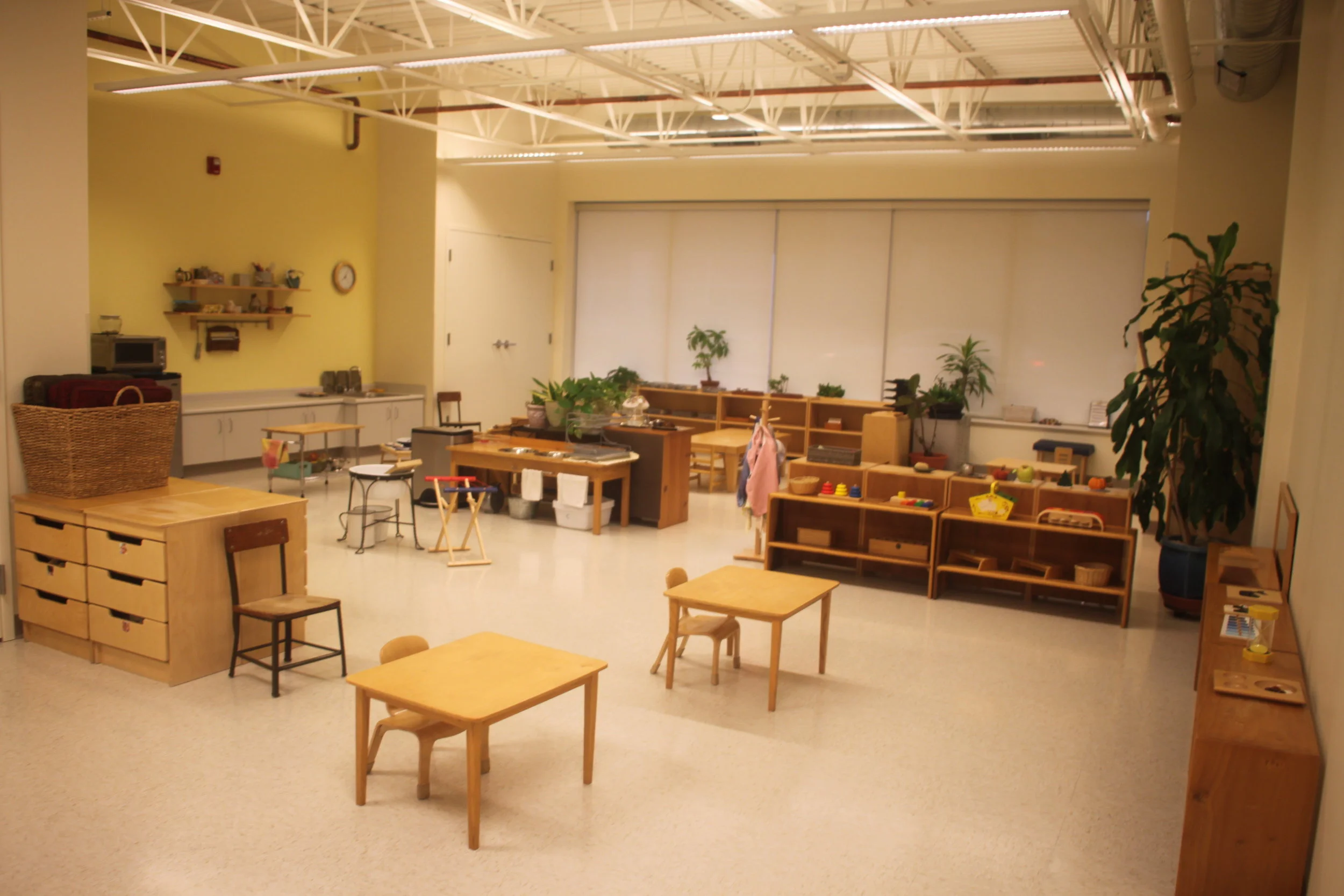 Community Chicago Montessori Program - 18 Months to 3 Years — Gateway ...