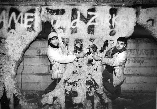 SCENES FROM BEHIND THE WALL: IMAGES OF EAST GERMANY, 1989/1990 — Mason ...