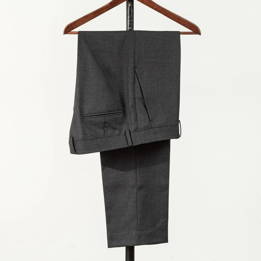 Grijs Pak Op Maat. — De Oost Bespoke Tailoring