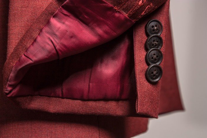 Colbert met Opstaande Kraag — De Oost Bespoke Tailoring