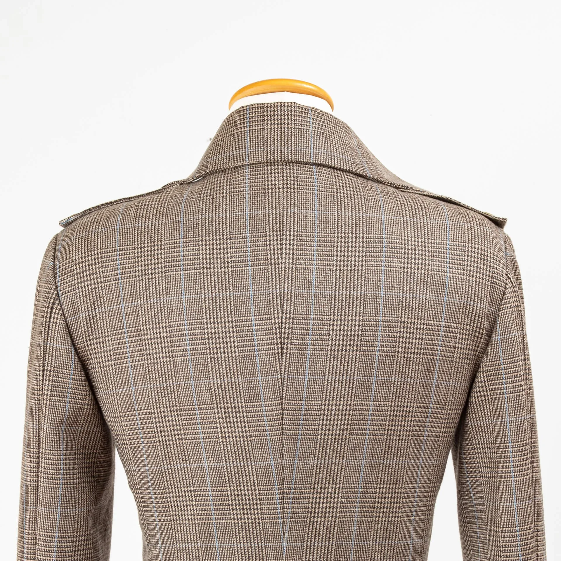 Dames Colbert op maat Military — De Oost Bespoke Tailoring