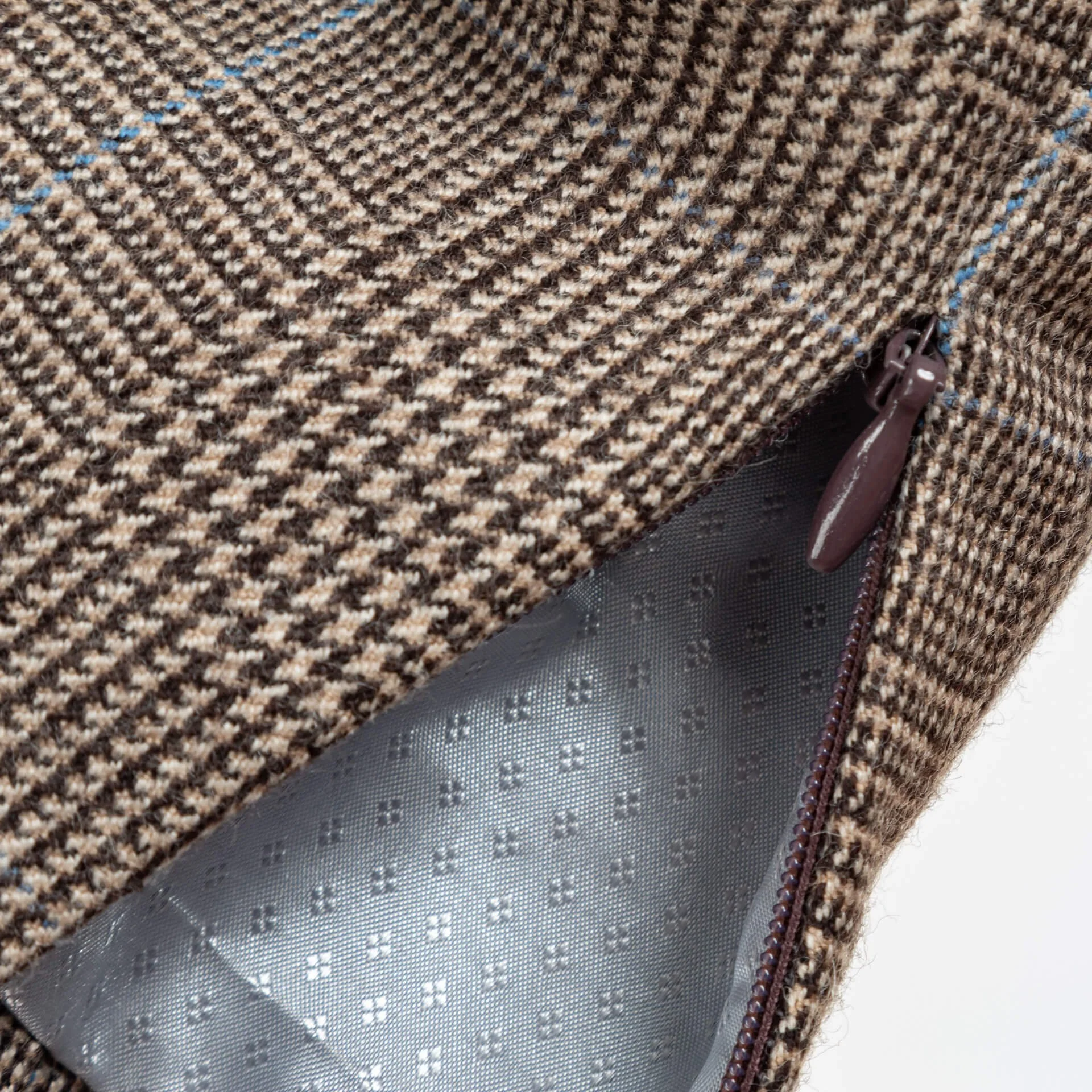 Dames Colbert op maat Military — De Oost Bespoke Tailoring