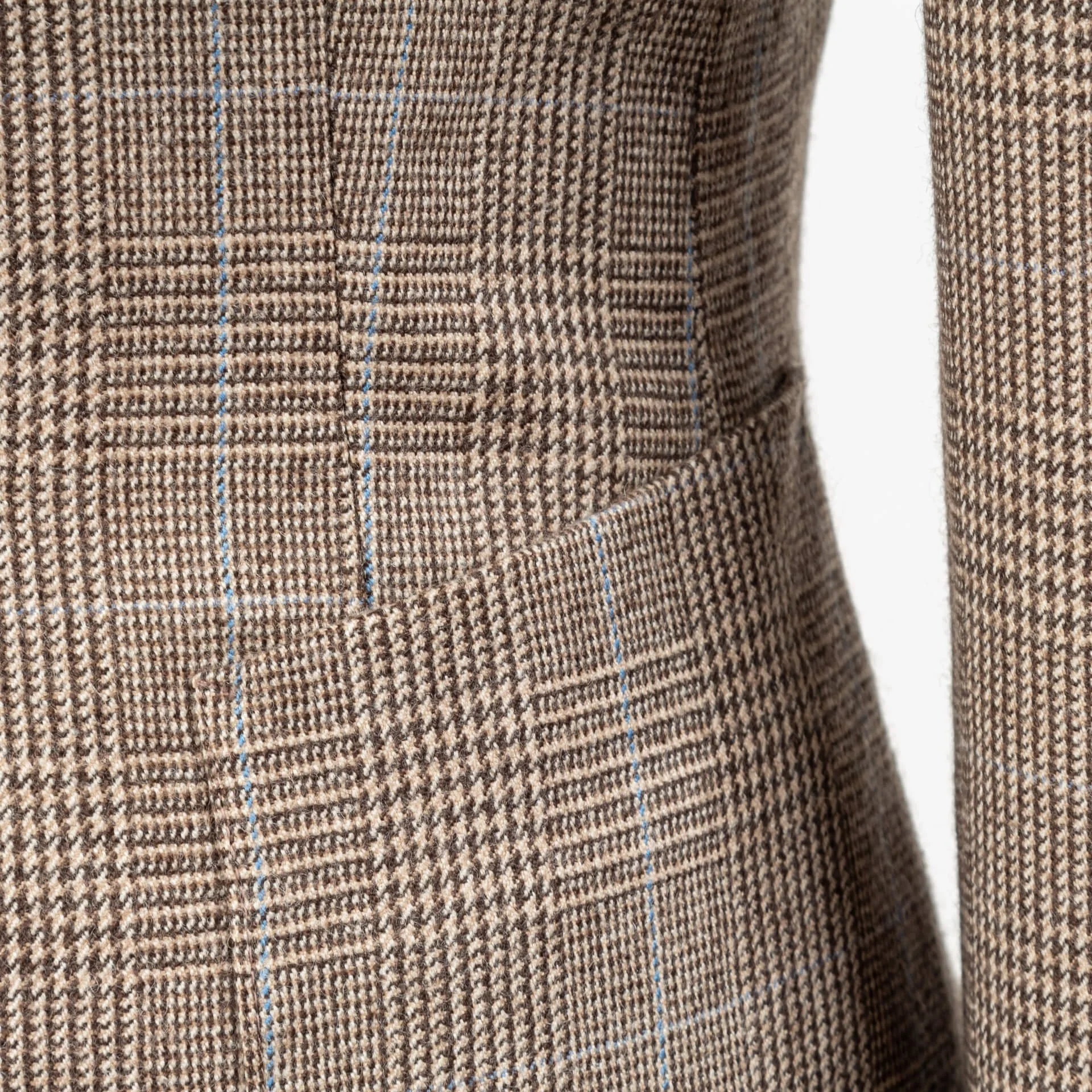 Dames Colbert op maat Military — De Oost Bespoke Tailoring