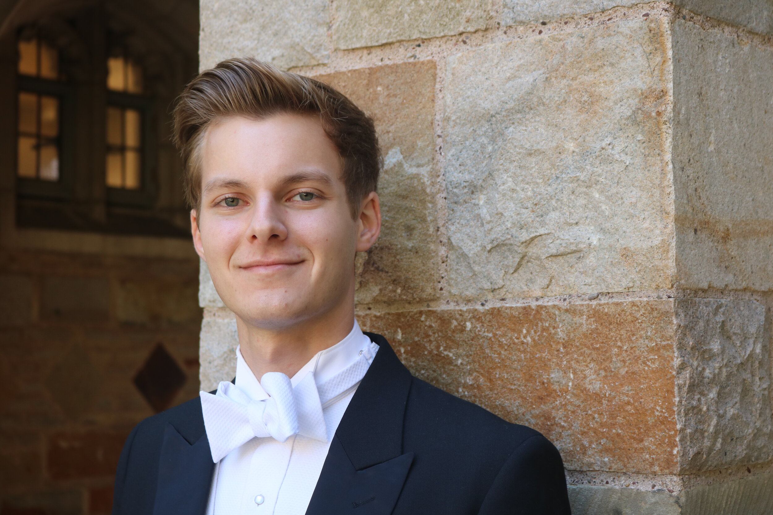 Meet the Whiffs — Whiffenpoofs