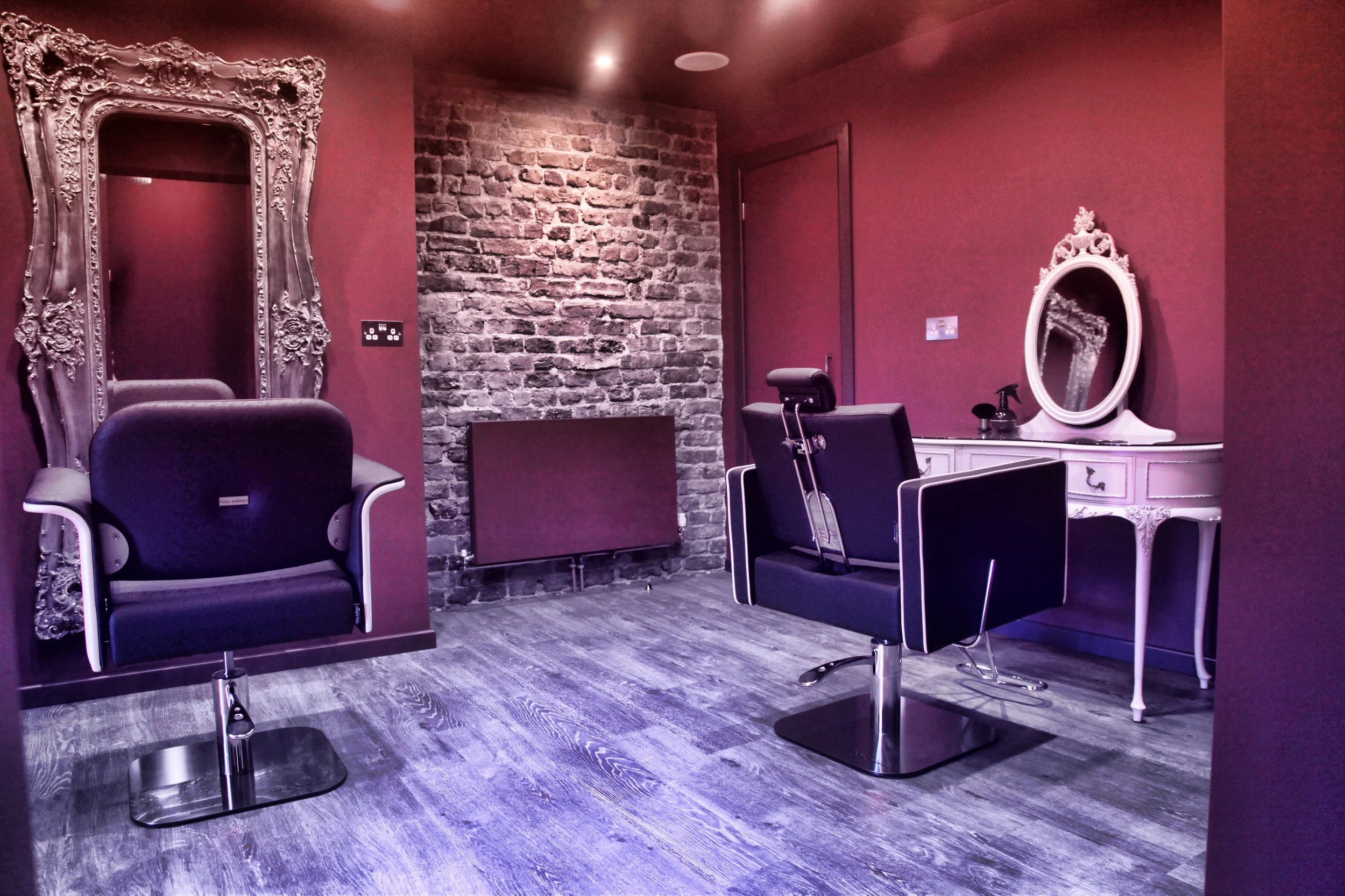 Curl Up & Dye - Bespoke Hairdressing