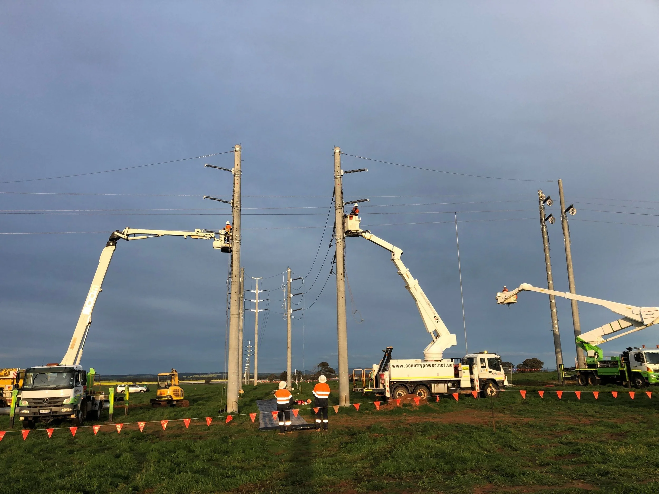 Country Powerlines Constructions - Connecting you to the grid