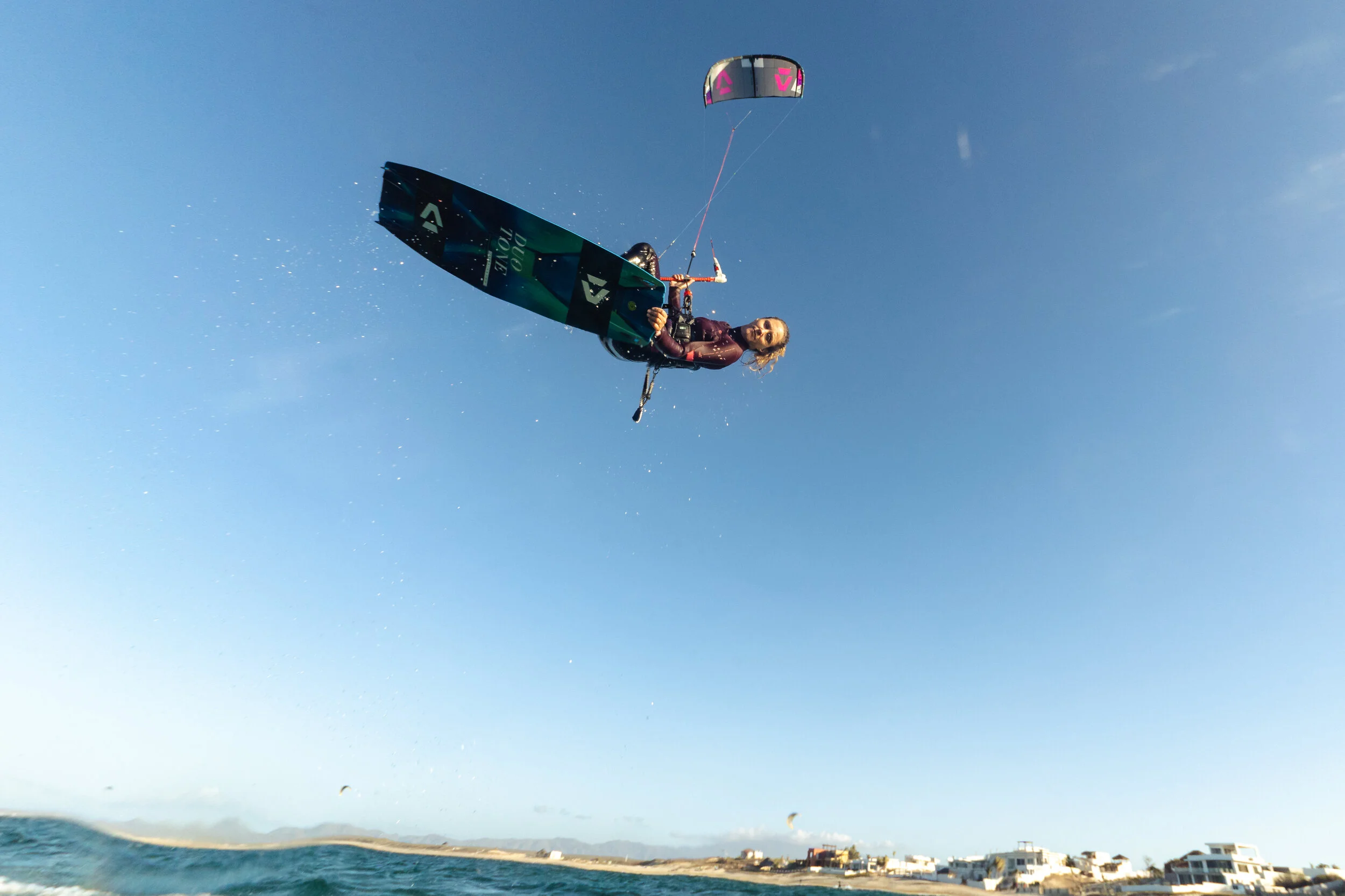 Strut Kiteboarding