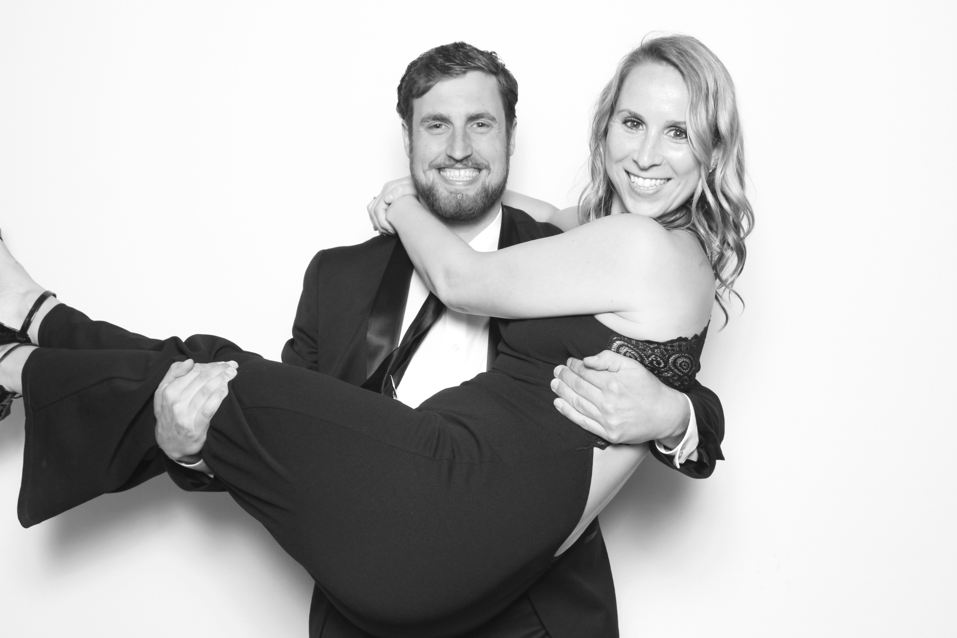 Glam Booth | Photo Booth Rental for the Classy, Stunning, and Gorgeous ...