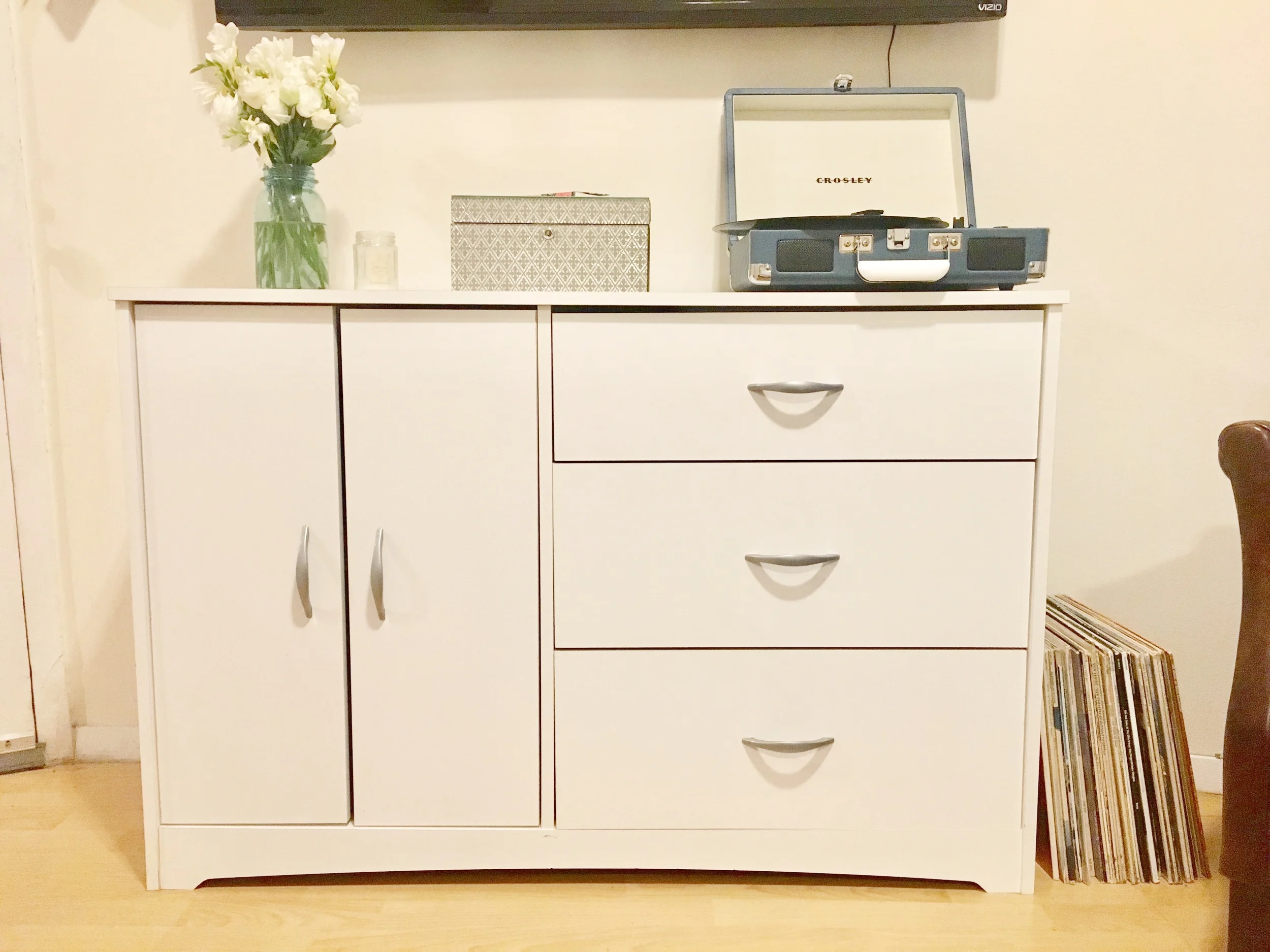 How to KonMari a 215 Square Foot Apartment — The Kissters