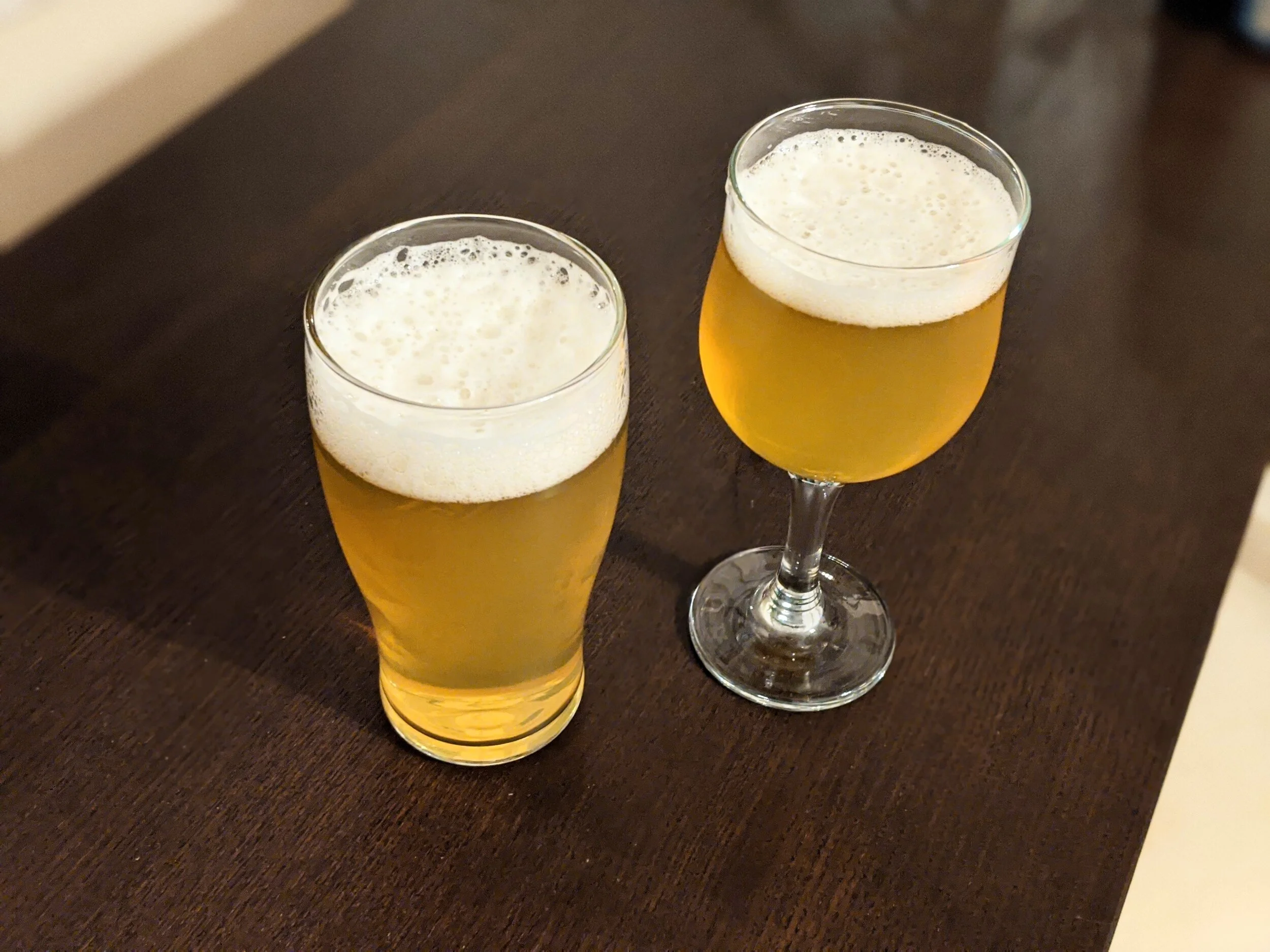 How Much Does Beer Glass Shape Matter? | Alcohol Professor