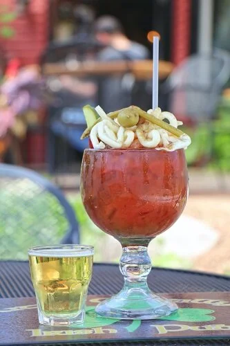 5 Classic Wisconsin Drinks | Alcohol Professor