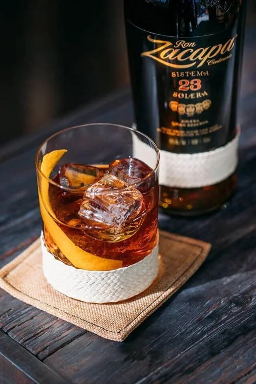 8 Sexy & Sweet Cocktails for Celebrating Valentine's Day | Alcohol ...