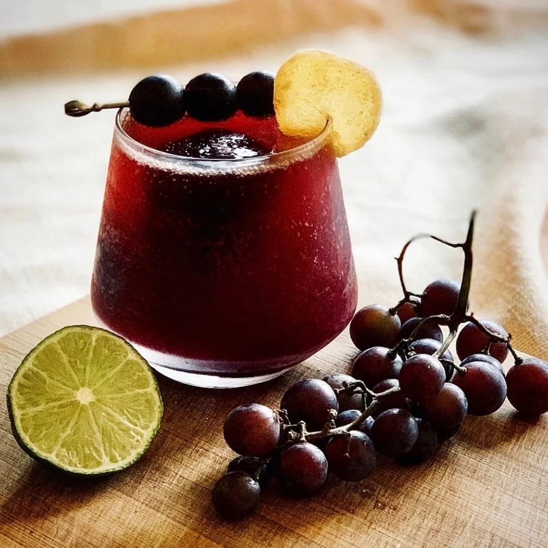 The Best Ginger Beers for Cocktails & 2 Recipes | Alcohol Professor