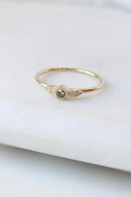 be jeweled