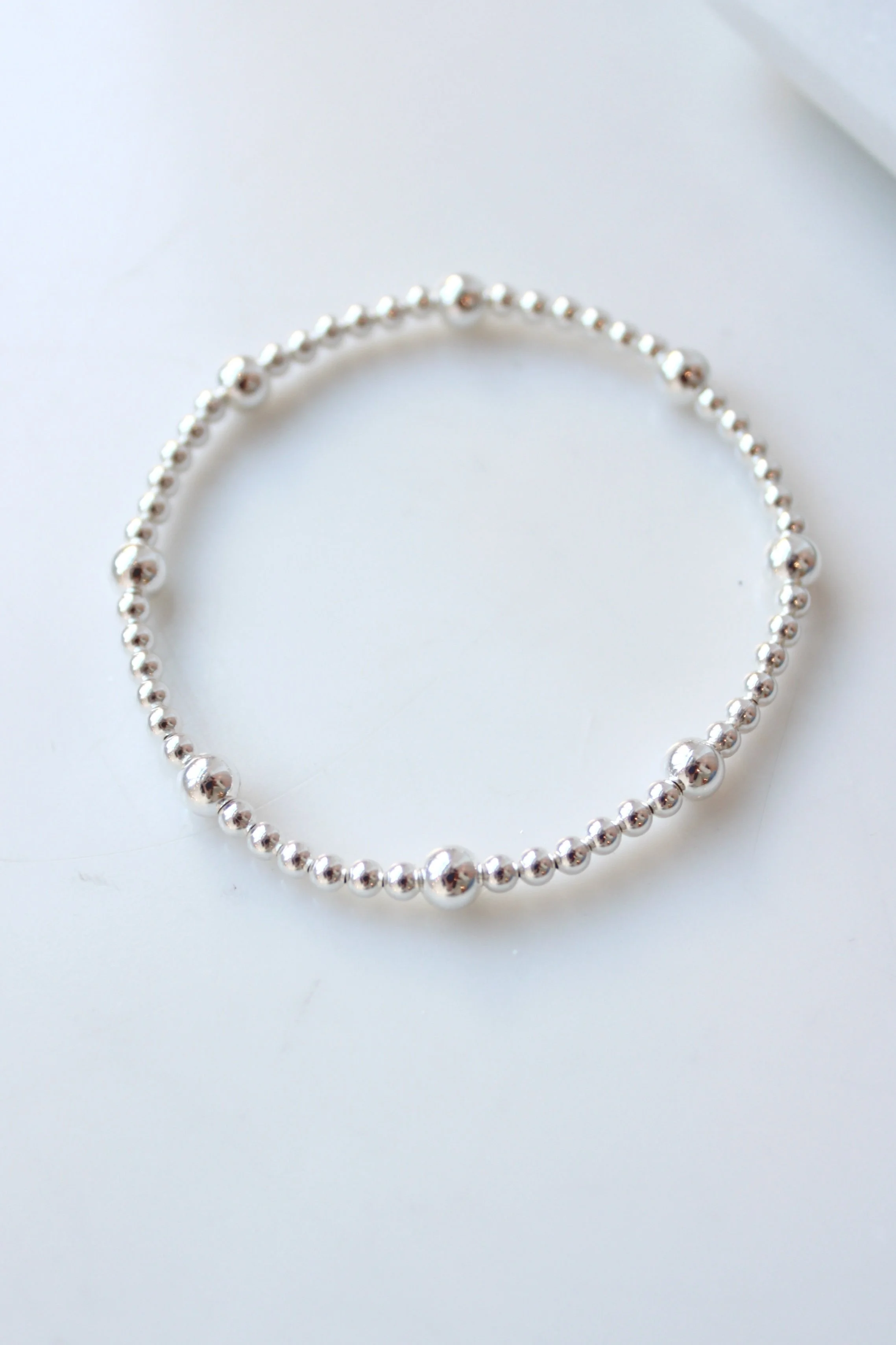 be jeweled