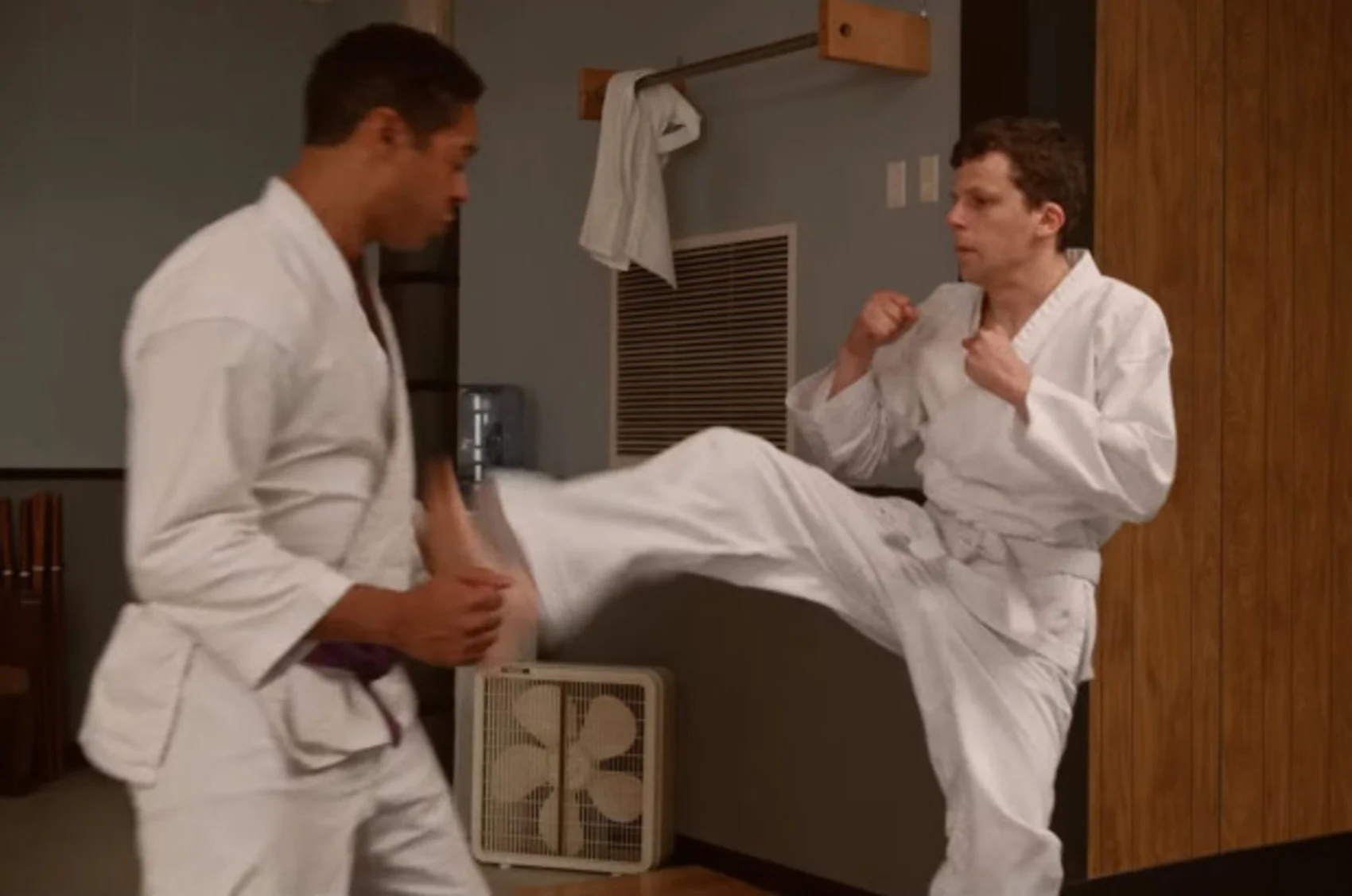 THE HEAD SCRATCHER - Movie Review: The Art Of Self Defense (2019)