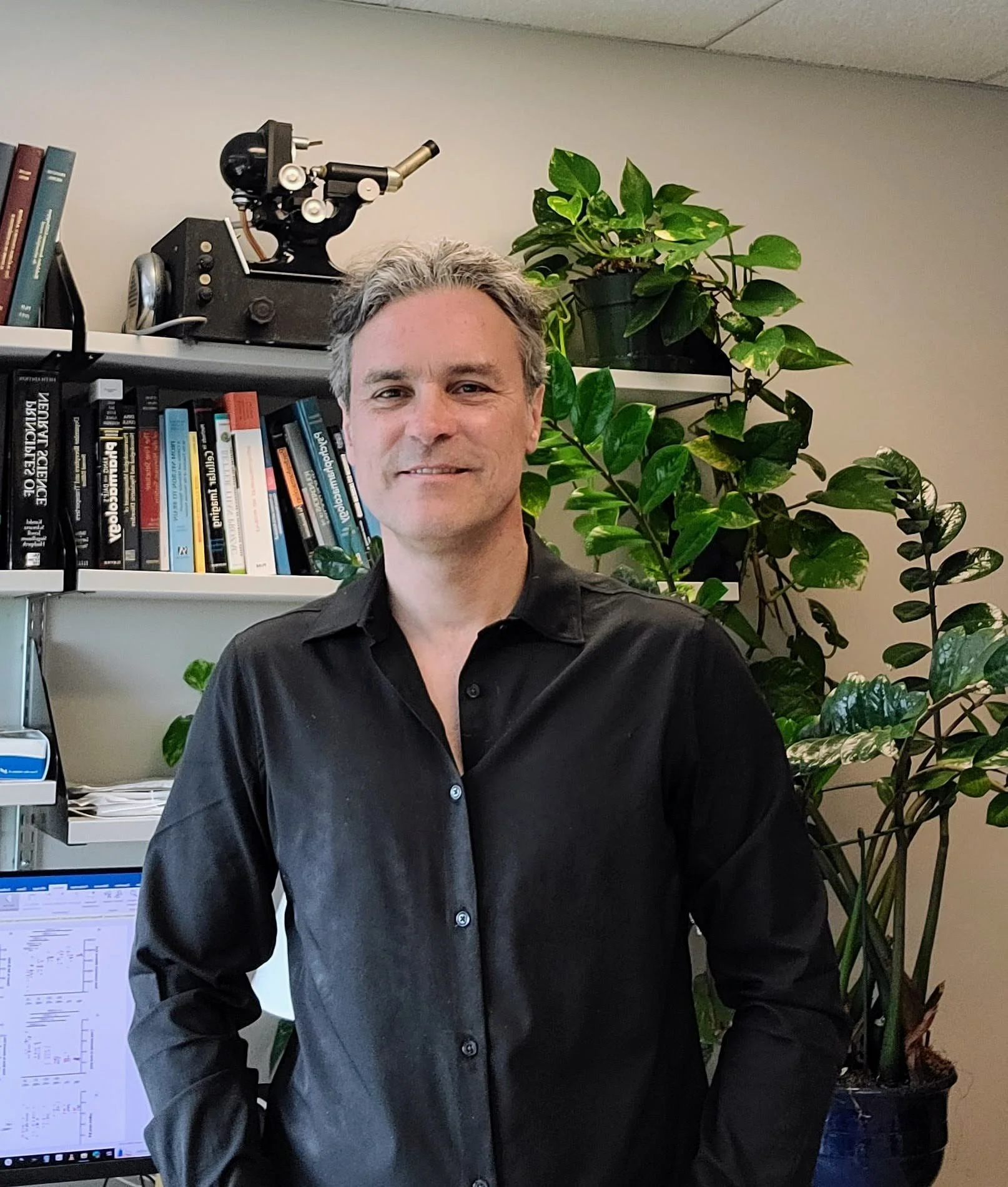 More on Dr. Trudeau — Laboratoire Trudeau Lab