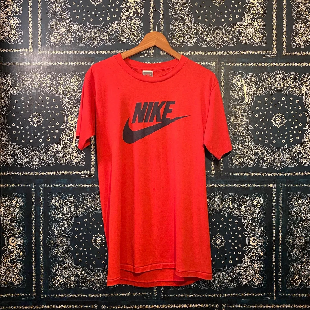 Nike Swoosh Red