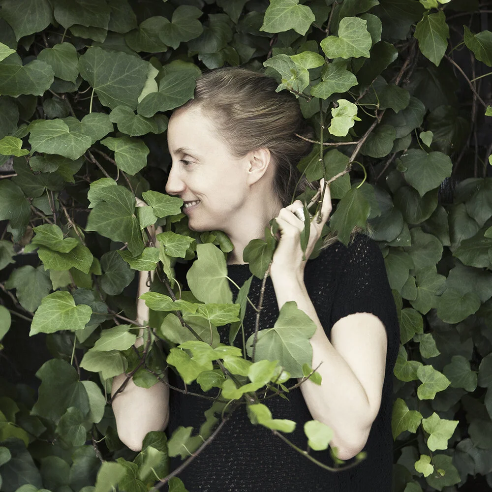 ABOUT — Emma Livingston
