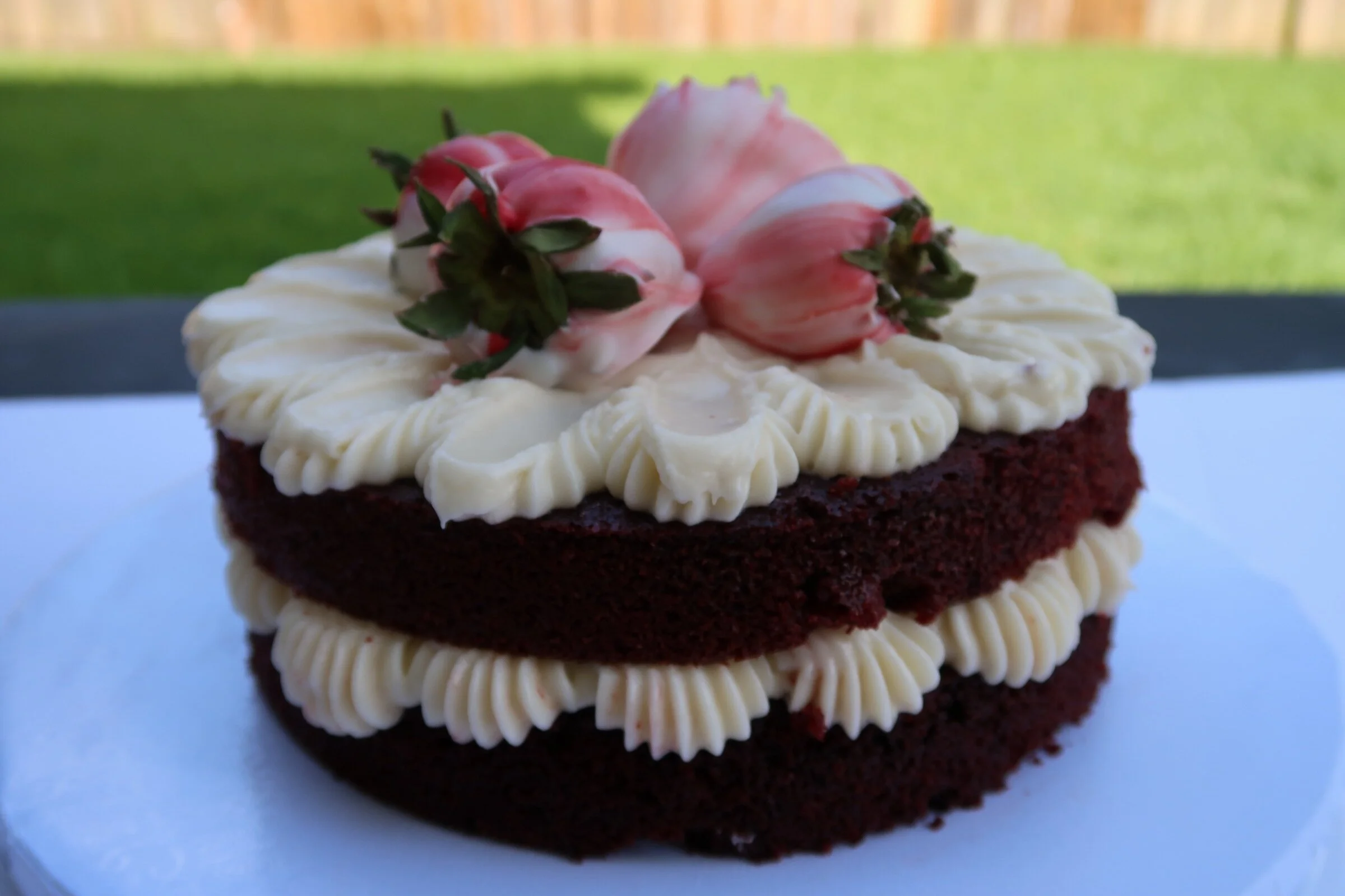 Full Size Round Cake (Click To See Flavors Available) — Regals Sweet Treats