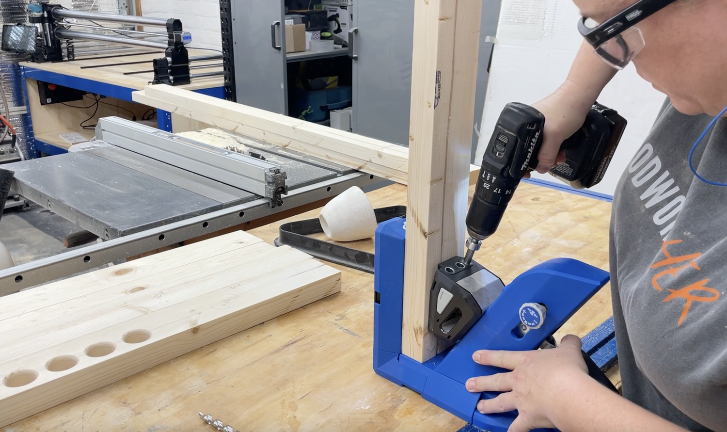 DIY Floating Pool Cue Holder — the Awesome Orange