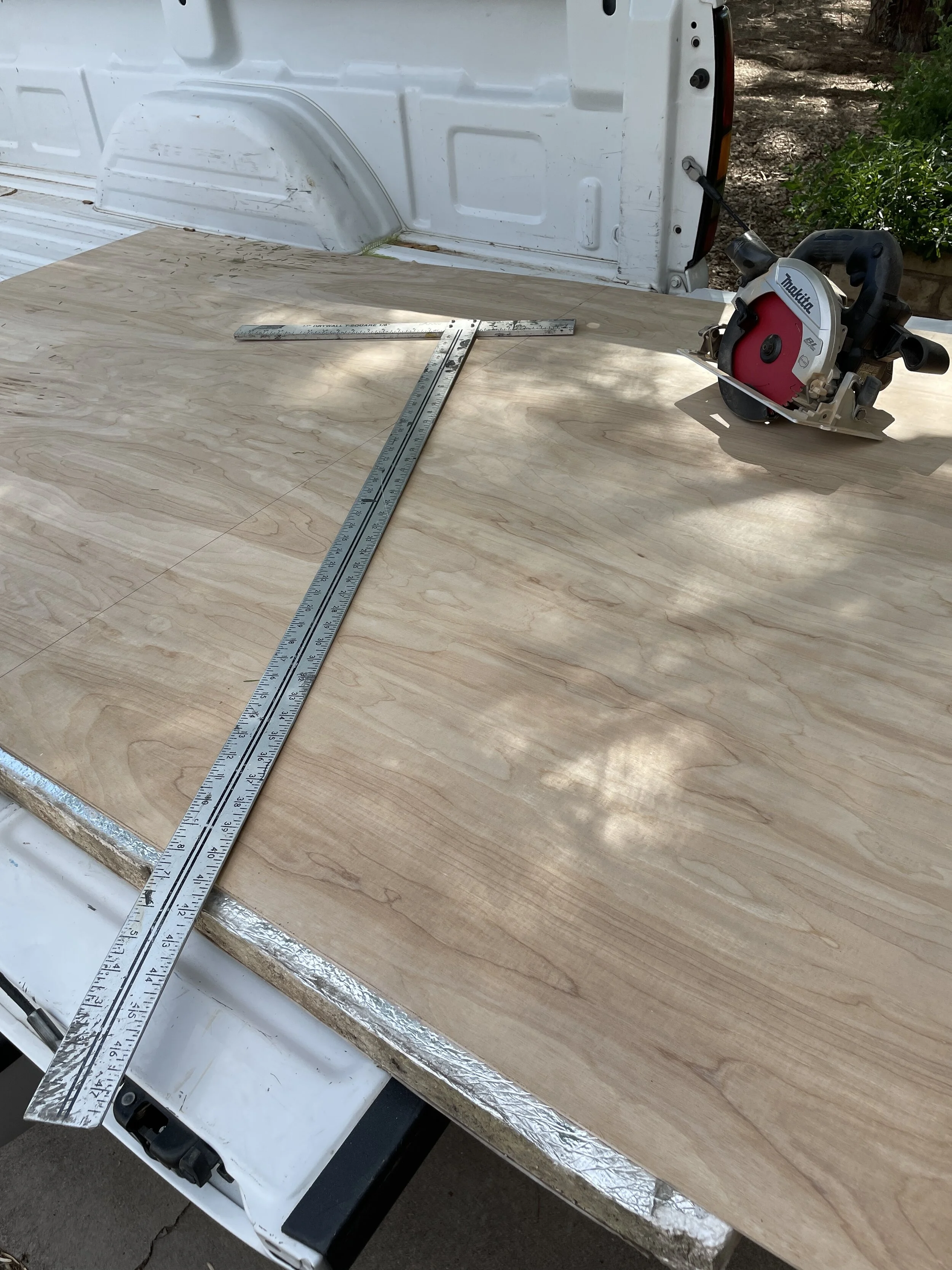 DIY Concrete Coffee Table — the Awesome Orange