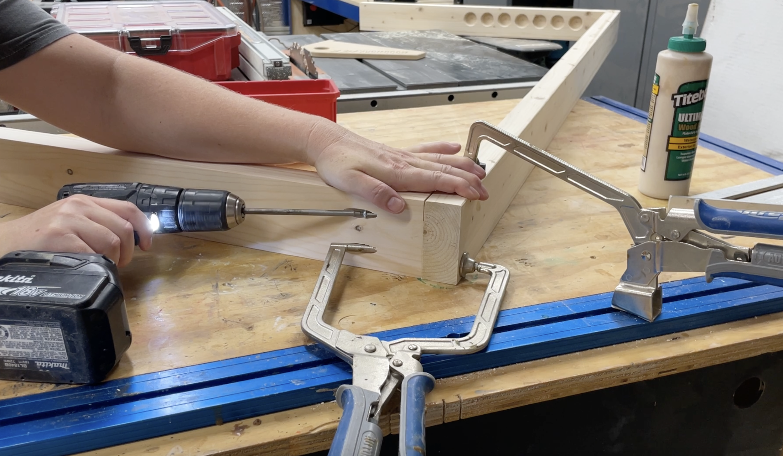 DIY Floating Pool Cue Holder — the Awesome Orange