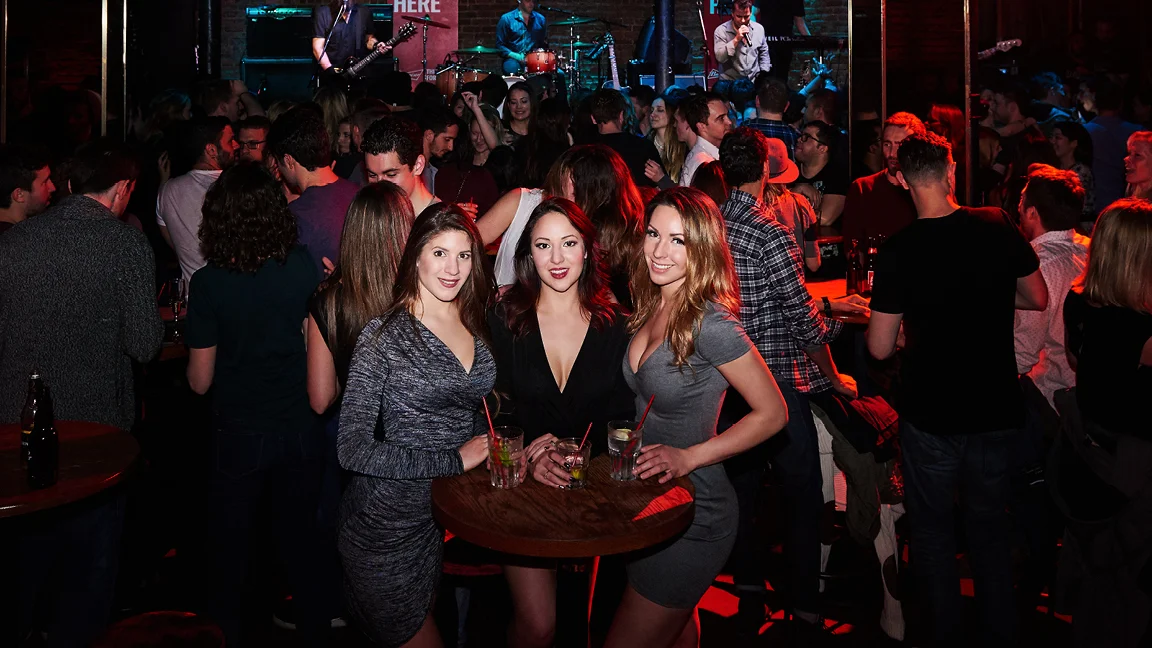 Guest List — The Roxy