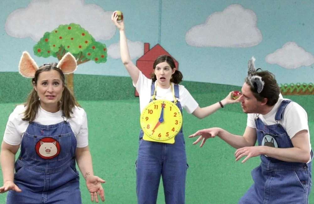 First Stage actors ham it up in engaging ‘Three Little Pigs ...